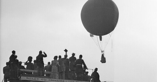 Le décollage de Georges Ravaine by Keystone – Art print, wall art ...